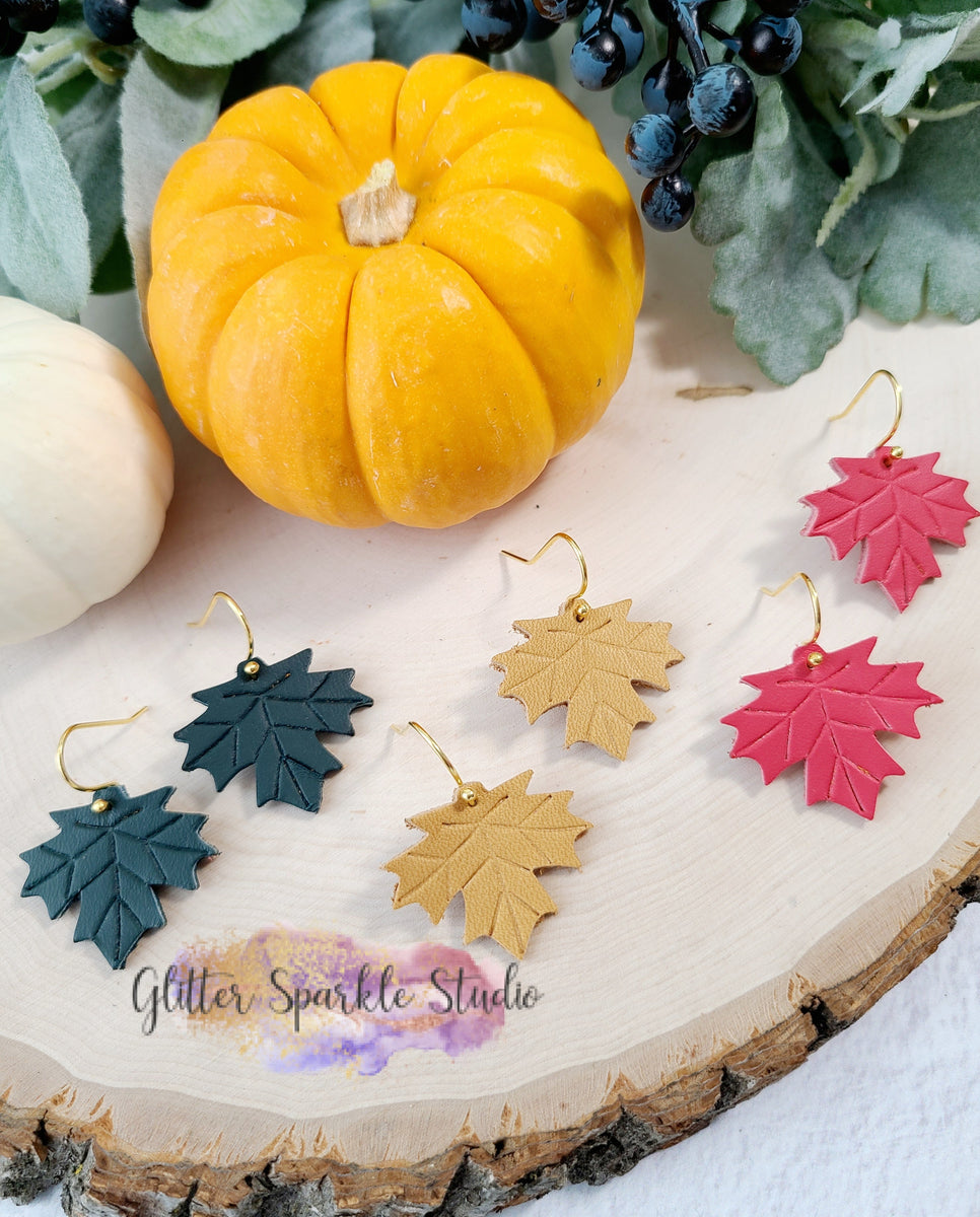 Pair of Tiny 1 inch detailed maple leaf Dangle Embossing Dangle Petite ...